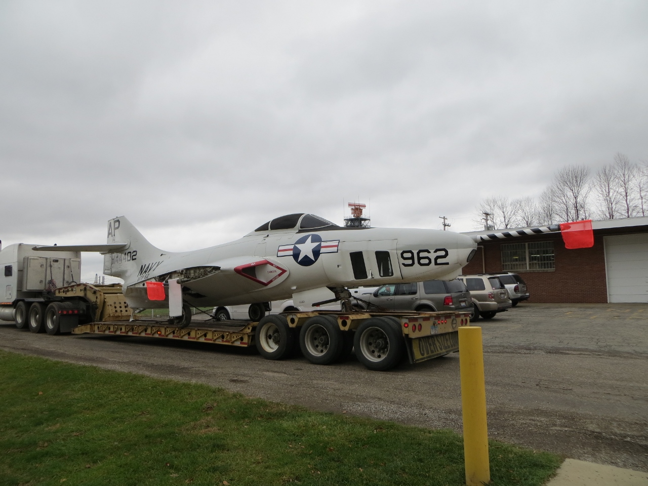 F9F-8P Cougar Restoration